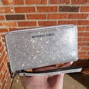 Michael Kors | Bags | Nwt Michael Kors Lg Phone Case Wallet Wristlet ...